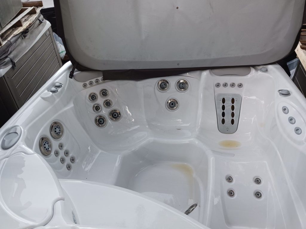 Used Hot Tubs, Pre-Owned Spas for Sale in Sparks and Santa Cruz